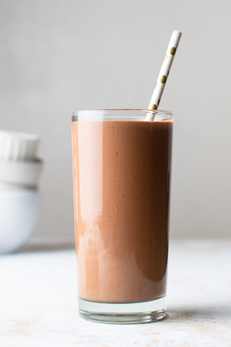 Healthy Chocolate Smoothie Shake | The Frayed Apron