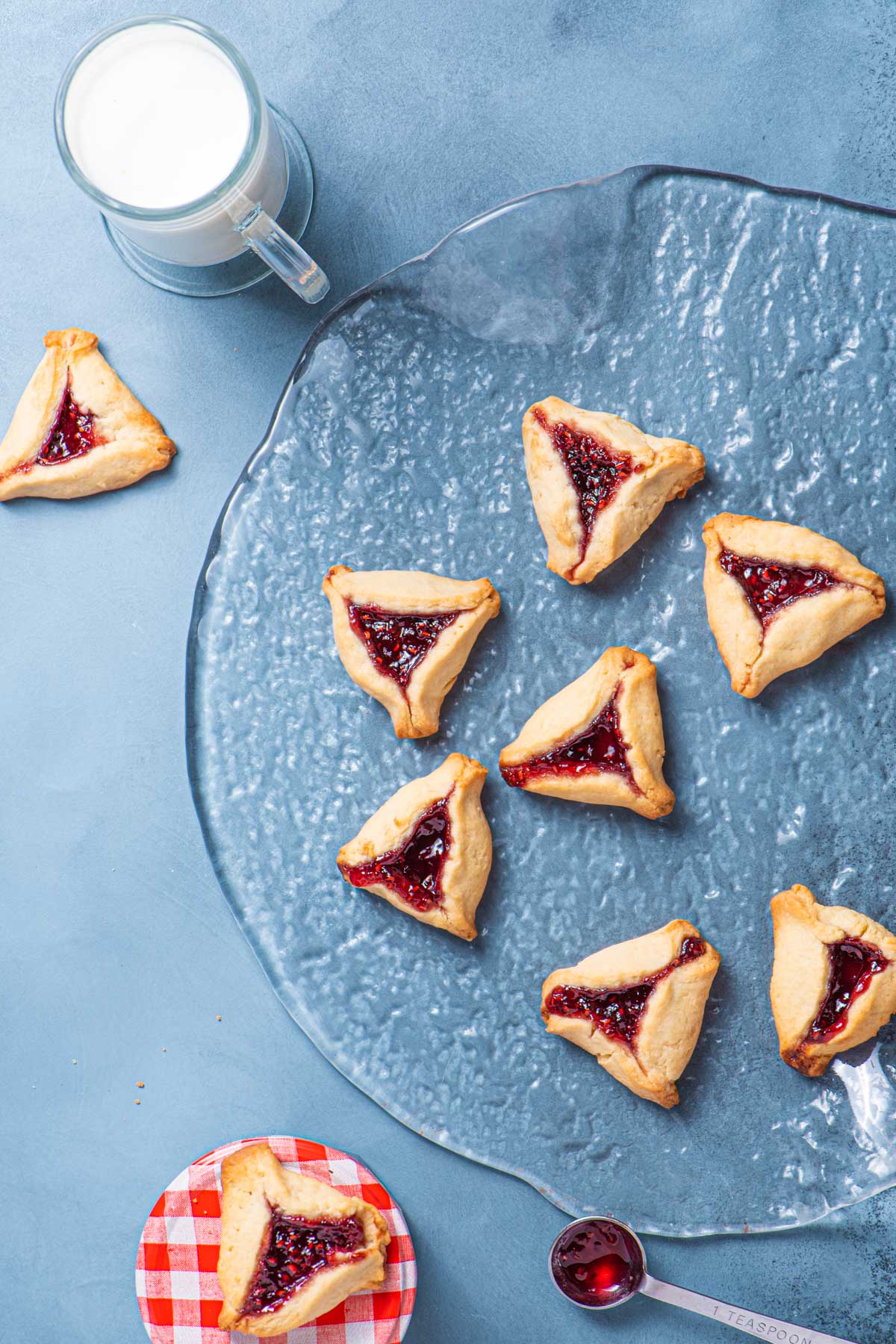 Raspberry Hamantaschen Cookies | The Frayed Apron