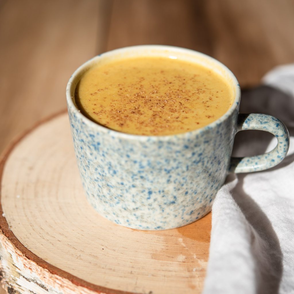 Soothing Pumpkin Maca Latte (Maca Powder, Paleo, Vegan) | The Frayed Apron