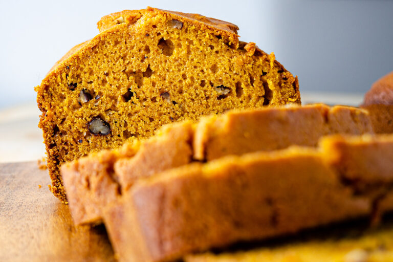 Soothing Pumpkin Maca Latte (Maca Powder, Paleo, Vegan) | The Frayed Apron