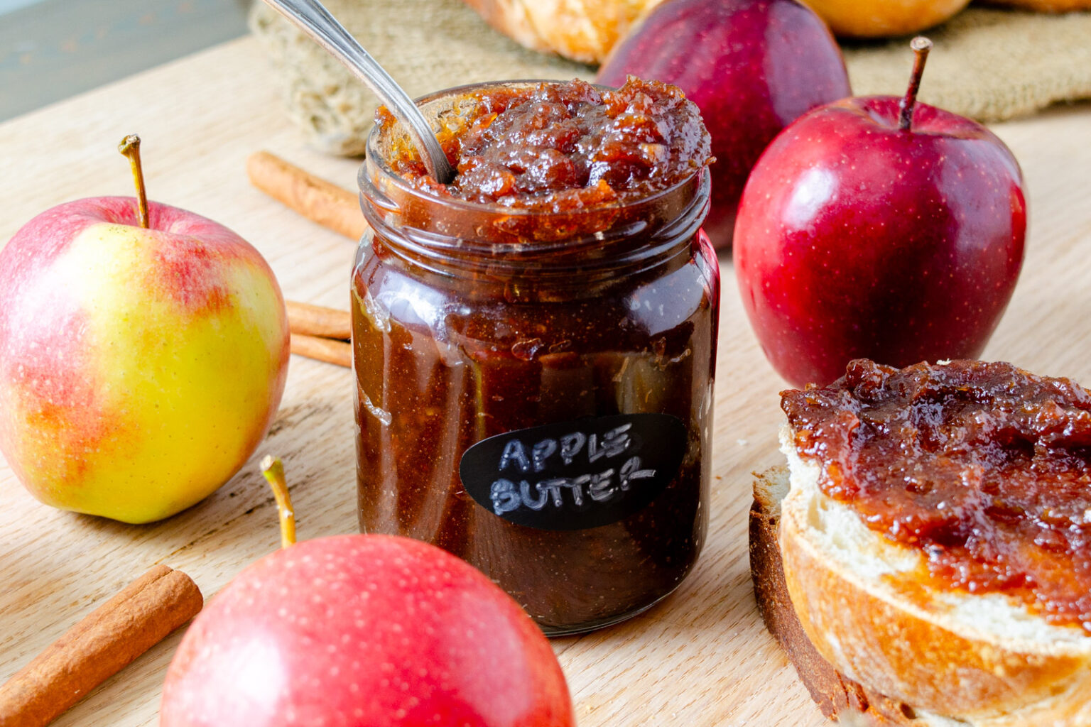 Easy Apple Barbecue Sauce | The Frayed Apron